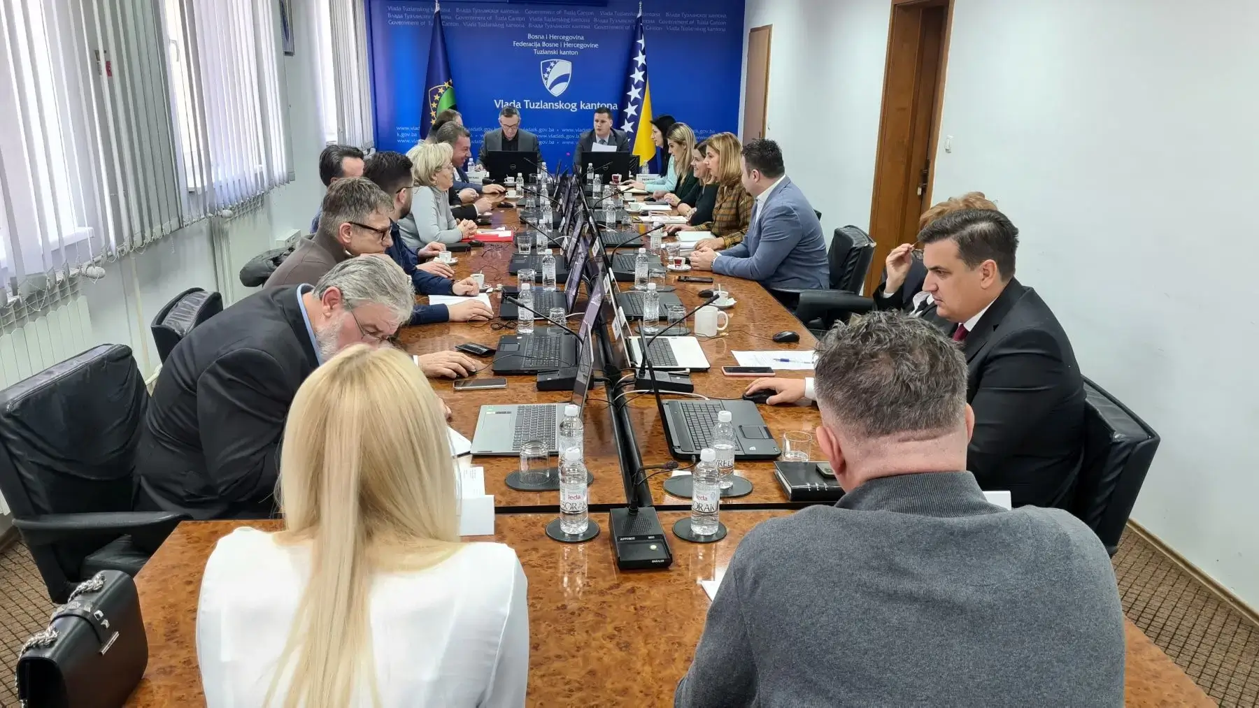 Informacija sa 43. redovne sjednice Vlade Tuzlanskog kantona | Vlada ...